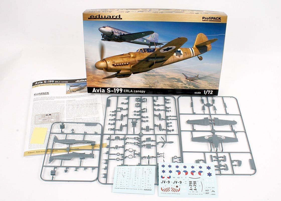 Avia S-199 w/ERLA Canopy ProfiPACK (1/72 Scale) Airplane Model Kit ...