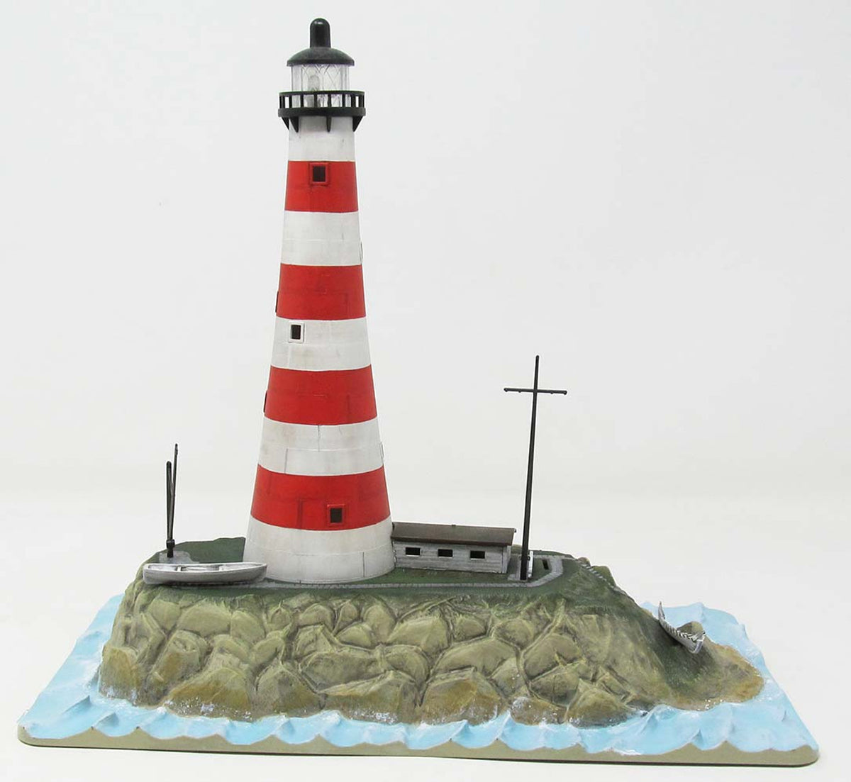 Lighthouse (1/160 Scale) Plastic Building Model Kit| Eugene Toy & Hobby