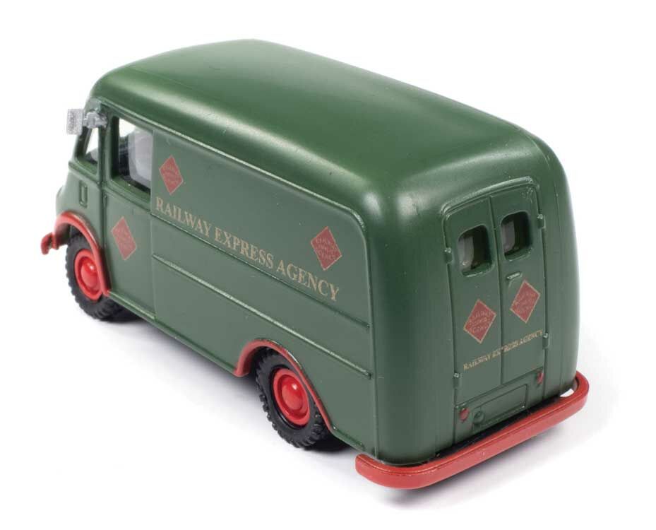 1940s-1950s International Harvester Metro Delivery Van Mini Meta Railw ...