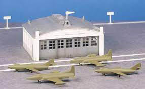 Plasticville LCCA Municipal Airport Hangar Kit| Eugene Toy & Hobby