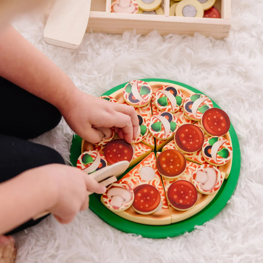 Wooden Pizza Party Play Set| Eugene Toy & Hobby