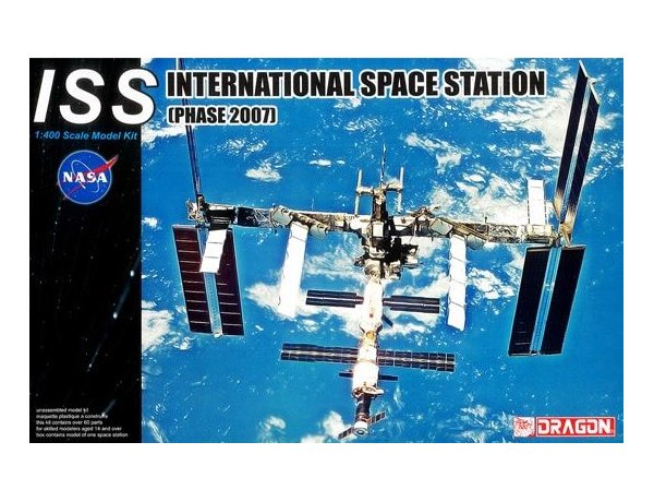ISS International Space Station (1/400th Scale) Plastic Model Kit ...