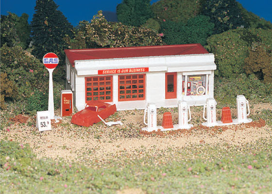 Gas Station Kit HO Scale BAC45174| Eugene Toy & Hobby